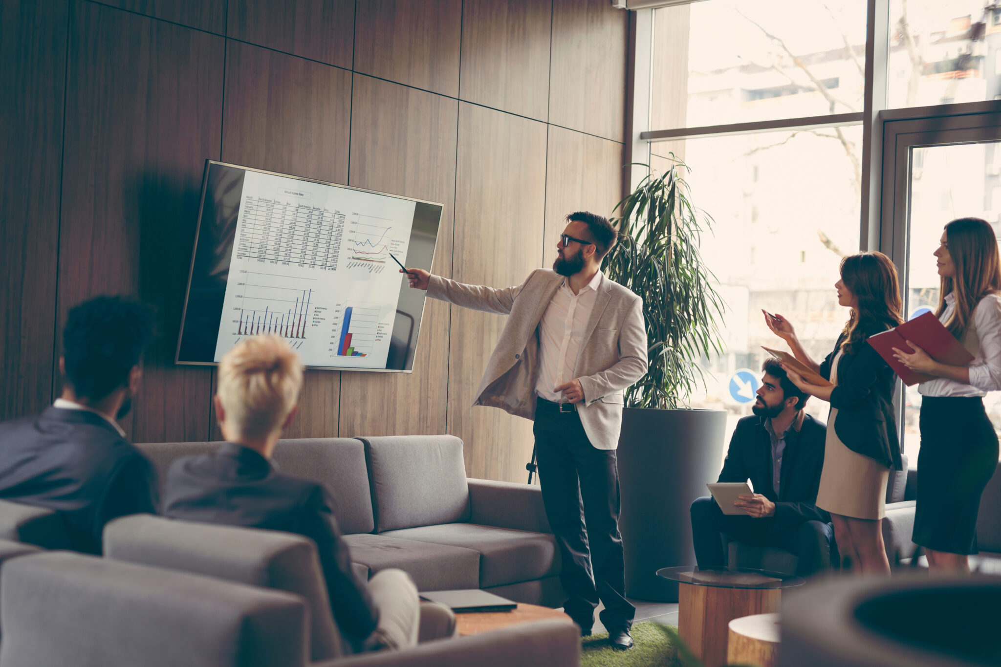 How to Identify & Cultivate the Essential Qualities of a Good Salesperson